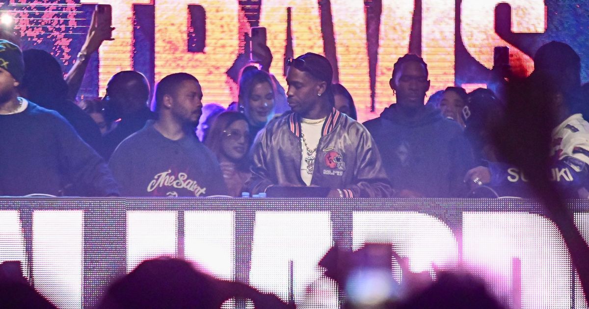 Após The Town, Travis Scott vai a after party e faz show exclusivo ...