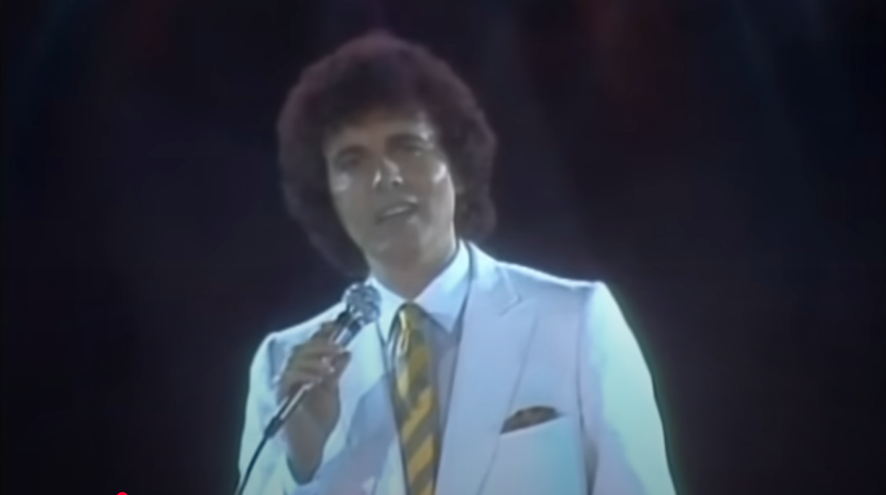 Considerado o "Julio Iglesias italiano", Christian morre aos 82 anos ...