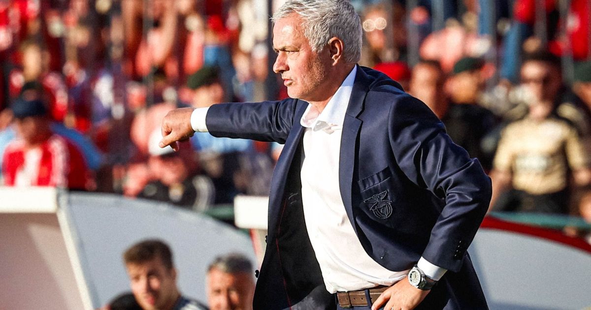 Mourinho faz pouco de reencontro com Chelsea: “Não senti muita coisa" | CNN Brasil