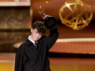 Emmy 2025: Owen Cooper, de "Adolescência", é o mais jovem a vencer ...