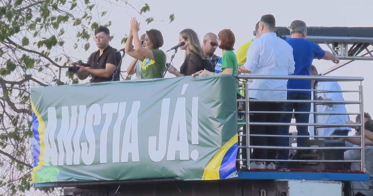 Em ato, Michelle defende Israel e fala em anistia irrestrita | CNN Brasil