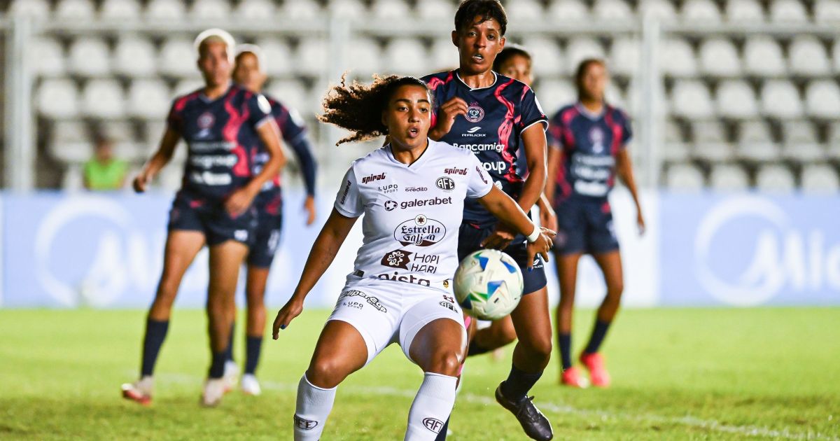 Libertadores Feminina: Ferroviária marca no fim e bate o ADIFFEM na estreia | CNN Brasil