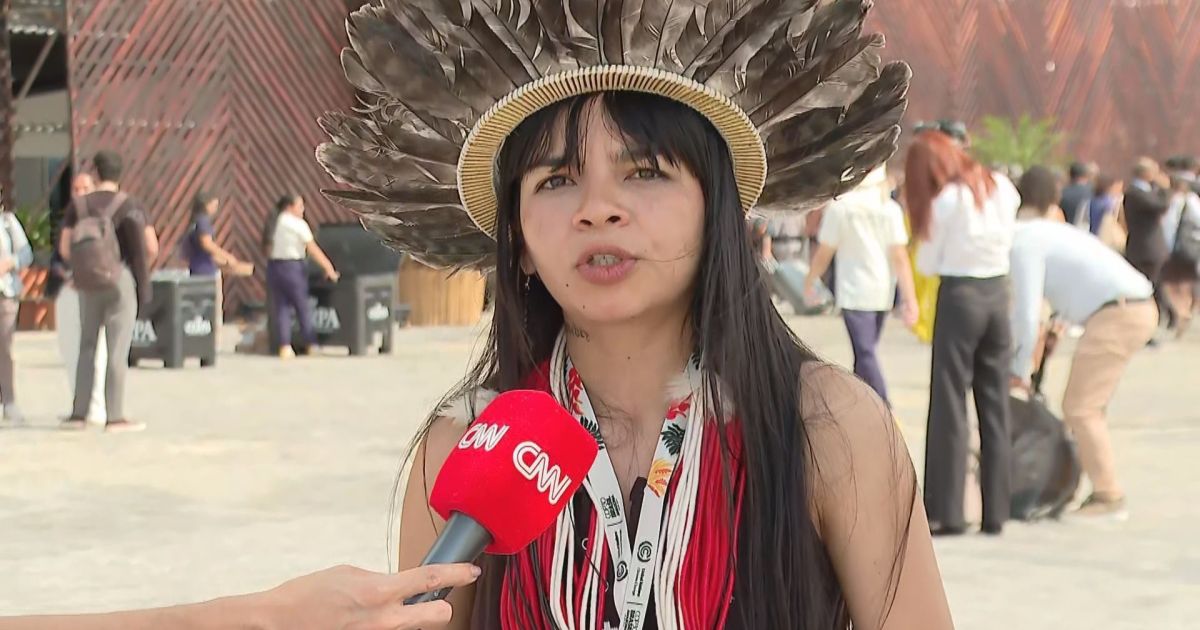 Txai Suruí marca a representatividade indígena na COP30 em Belém | CNN ...