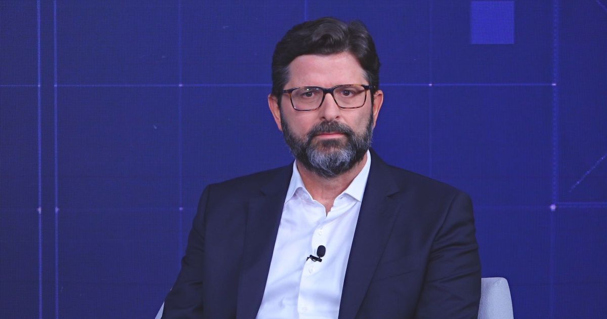 Protecionismo de Trump derruba exportações dos EUA, diz Lucas Ferraz ...