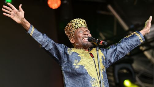Filha brasileira de Jimmy Cliff se despede do pai: "Meu ancestral ...