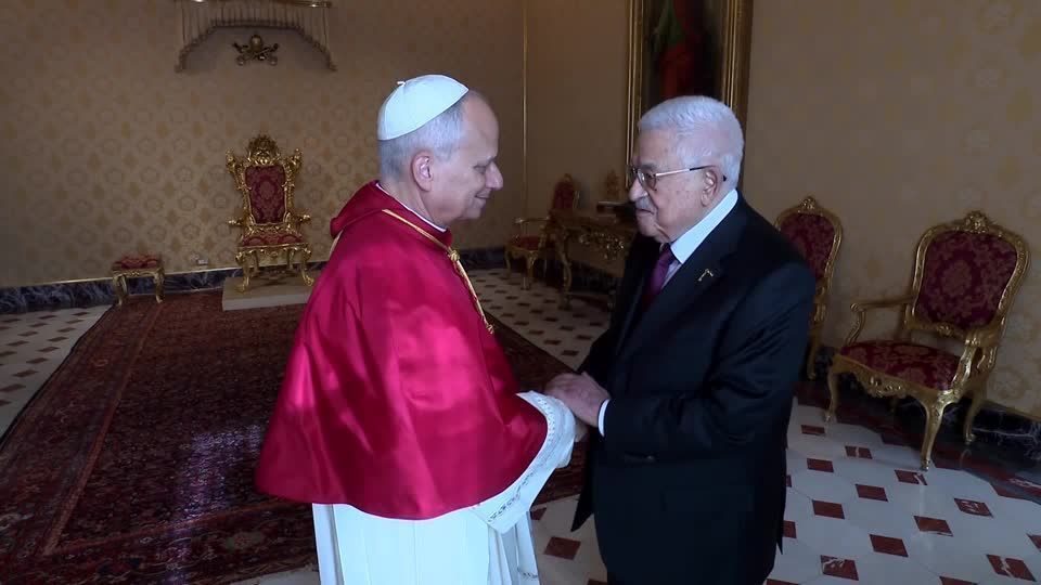 Presidente palestino Mahmoud Abbas se reúne com papa Leão no Vaticano ...