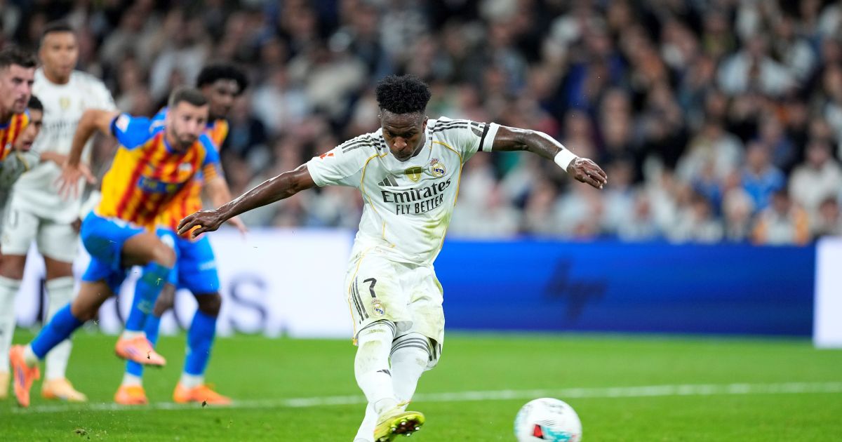 Real Madrid goleia Valencia em jogo de pênalti perdido por Vini Jr ...