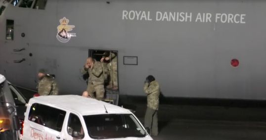 Tropas da Dinamarca desembarcam na Groenlândia em meio a ameaças de ...