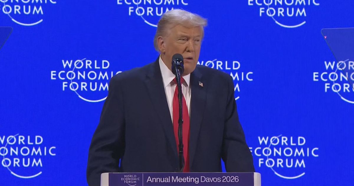 Economia está atrapalhando governo Trump, explica professor | CNN Brasil