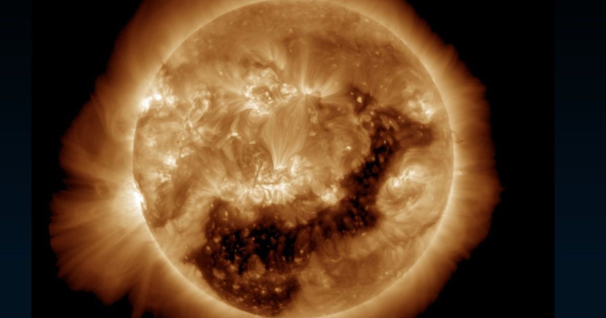 Tempestade solar jogou radiação na Terra, criou aurora boreal e afetou ...