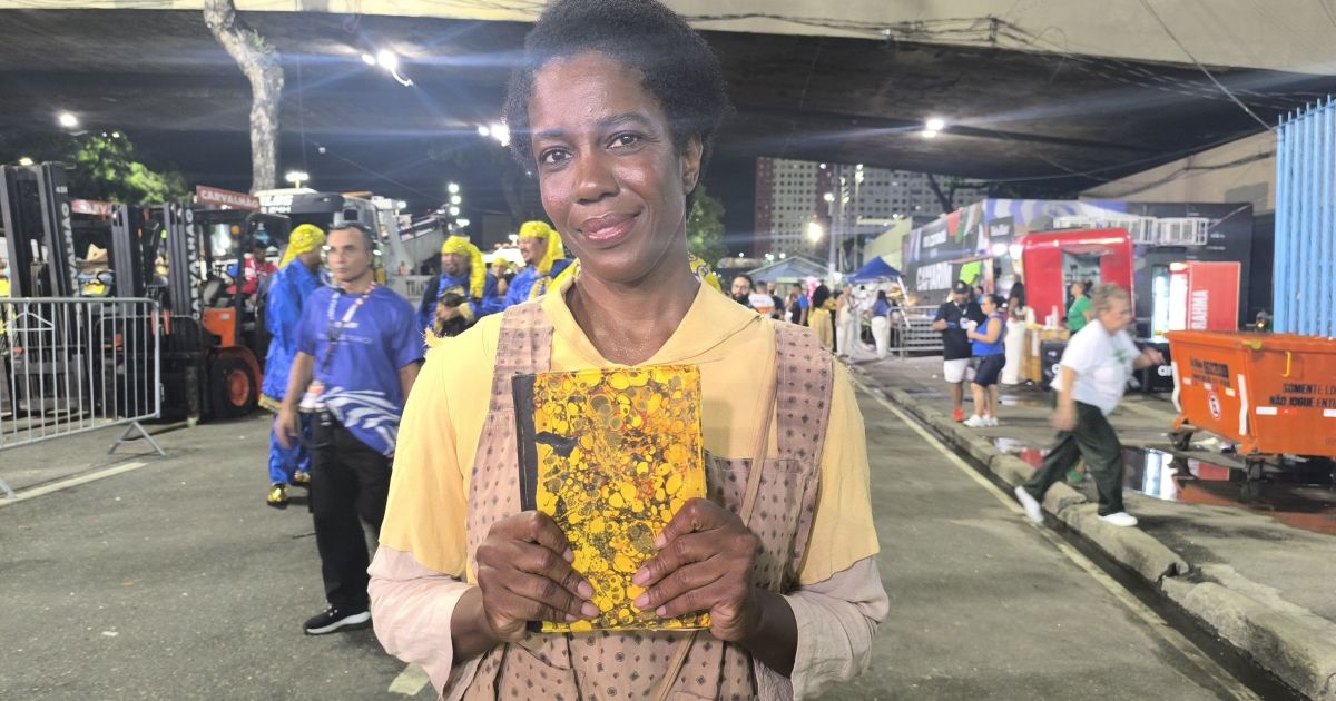 Maria Gal celebra homenagem a Carolina Maria de Jesus: "Especial" | CNN ...
