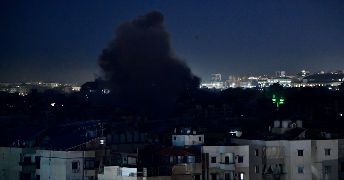 Explosões são vistas nos subúrbios do sul de Beirute após ataque ...