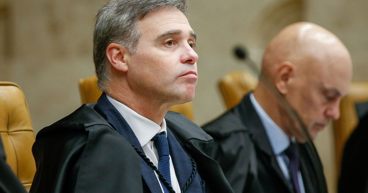 Mendonça monitora pressão, cobra PF e tenta blindar casos Master e INSS ...