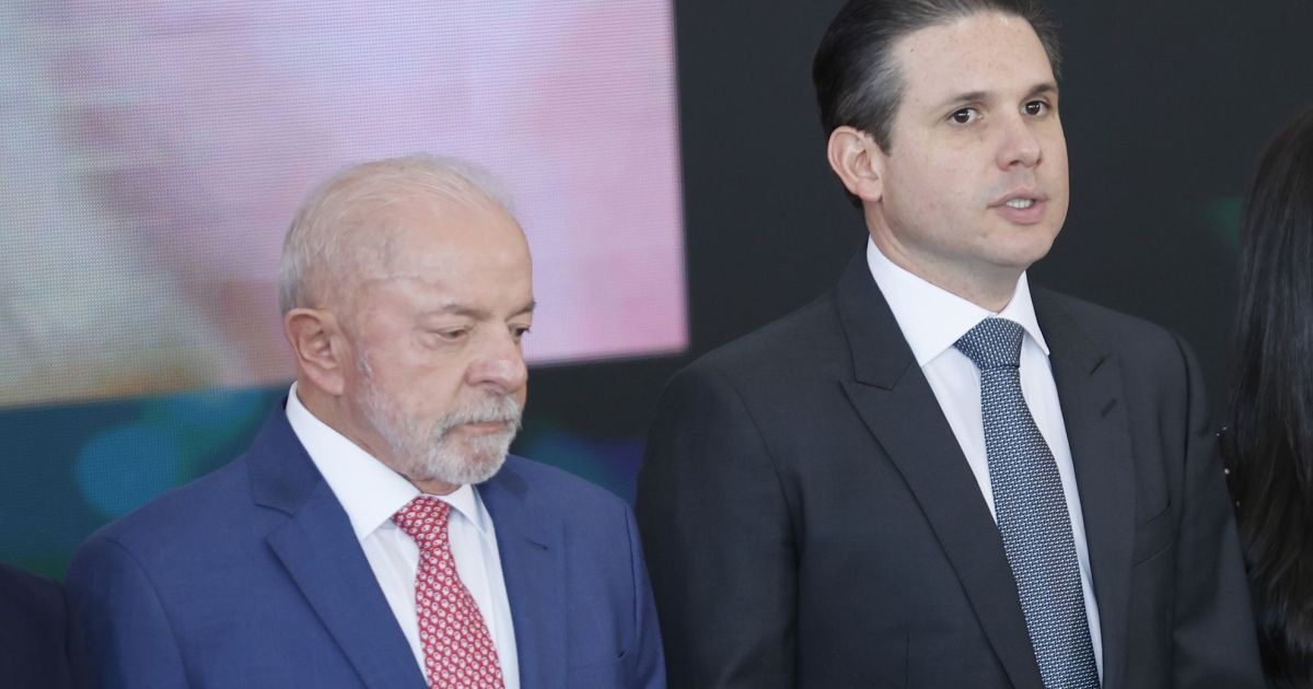 Entorno de Hugo Motta minimiza apoio de Lula a adversário na Paraíba ...