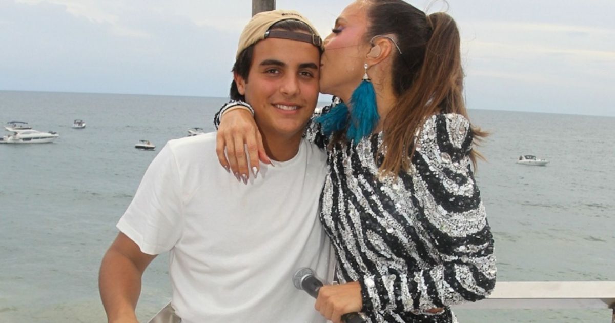 "Nunca tive você só para mim", desabafa filho no aniversário de Ivete ...