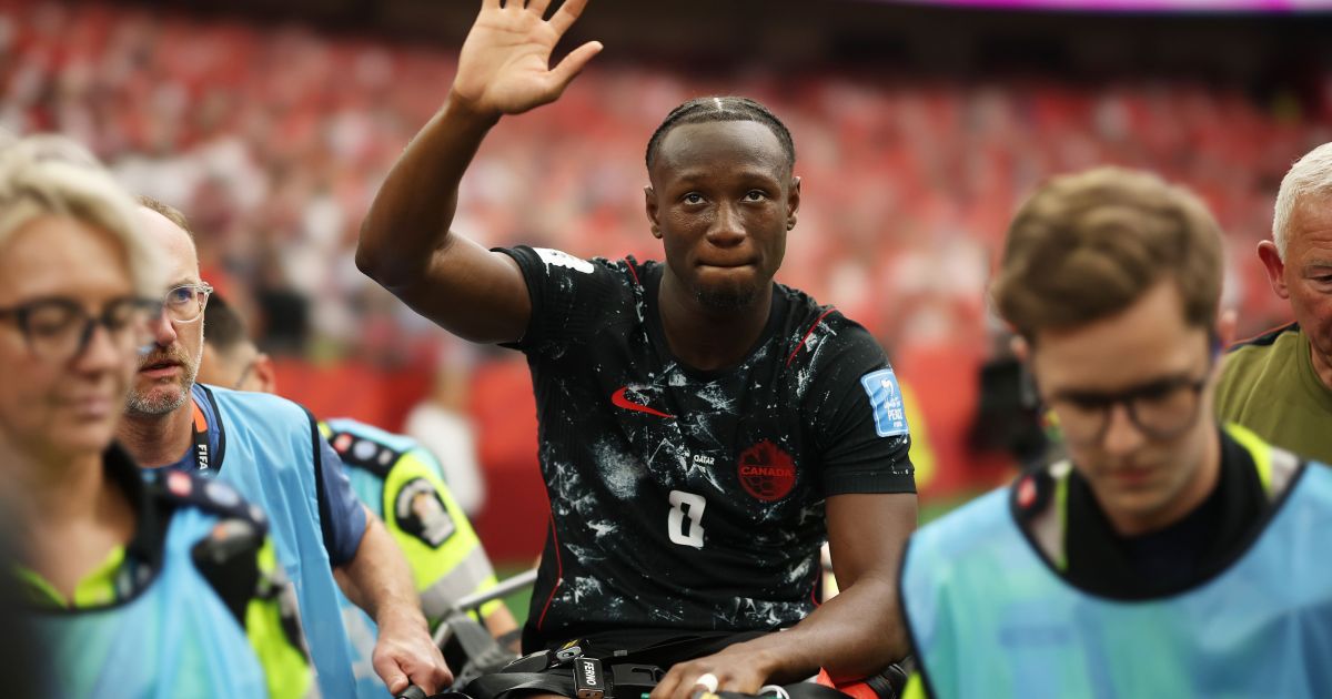 Koné, do Canadá, fraturou tíbia e fíbula em lance chocante, diz ...