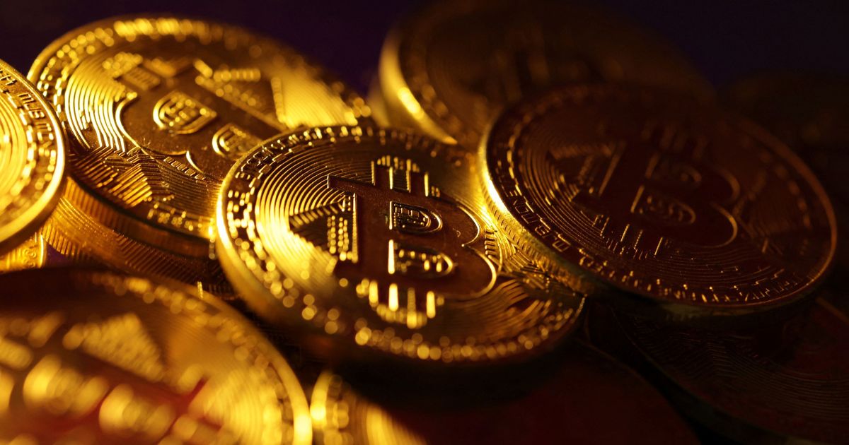 Bitcoin sobe após PCE e falas do Fed retomarem aposta por corte de juros | CNN Brasil